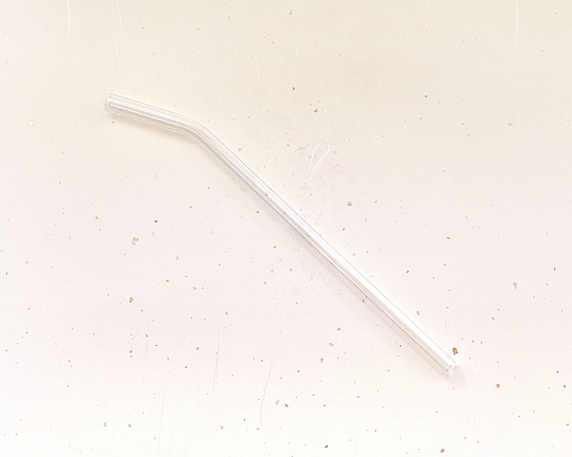 Angled Clear Glass Straw – Alum and Ink