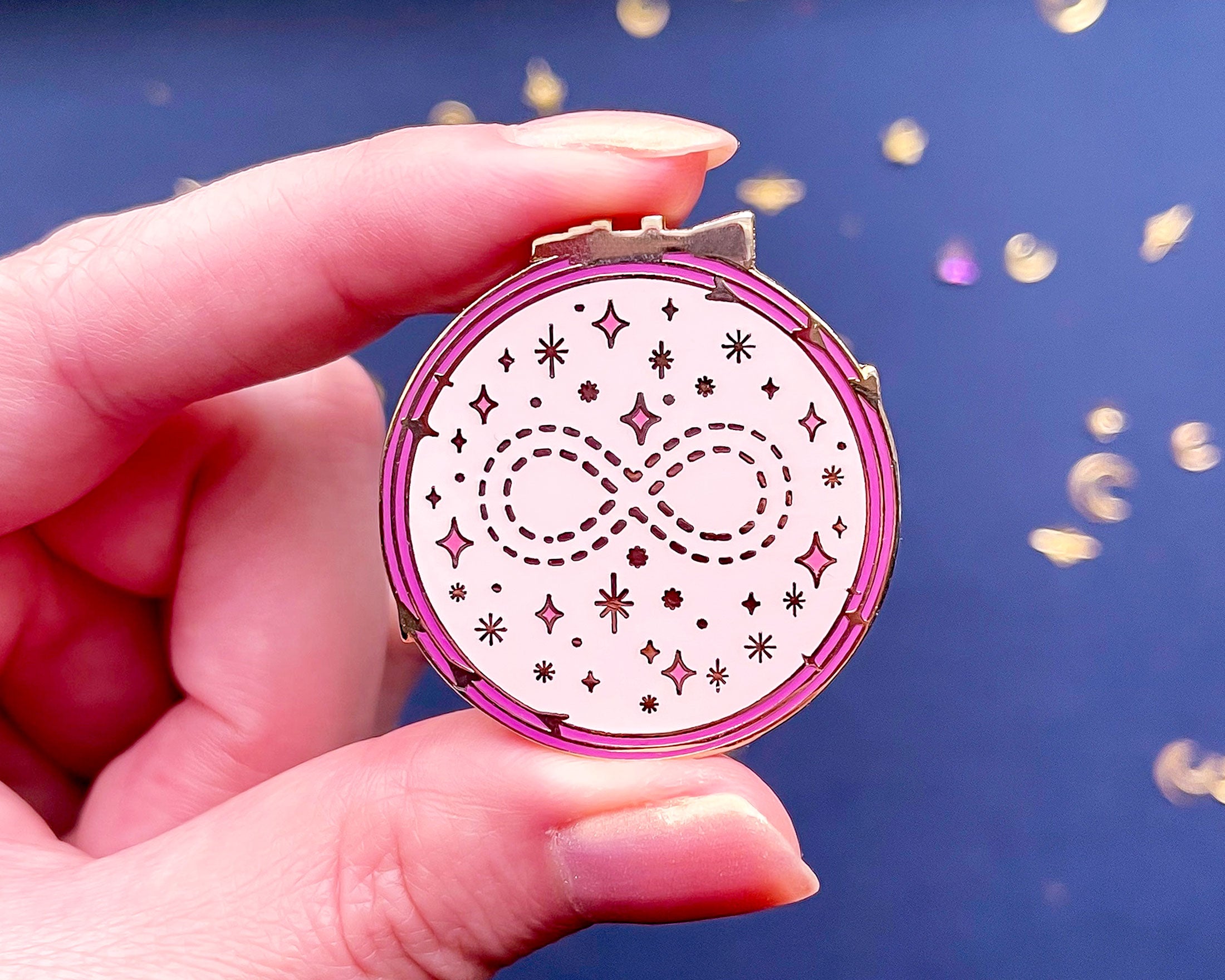 Infinite Hoop Needle Minder – Alum and Ink